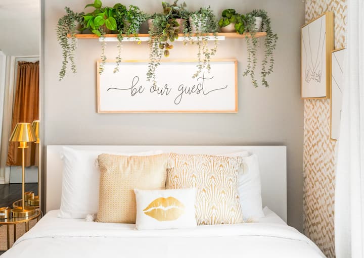 Zen Golden Jewel Room 7m Lovef Airpt! & 12m Smu - Dallas, TX