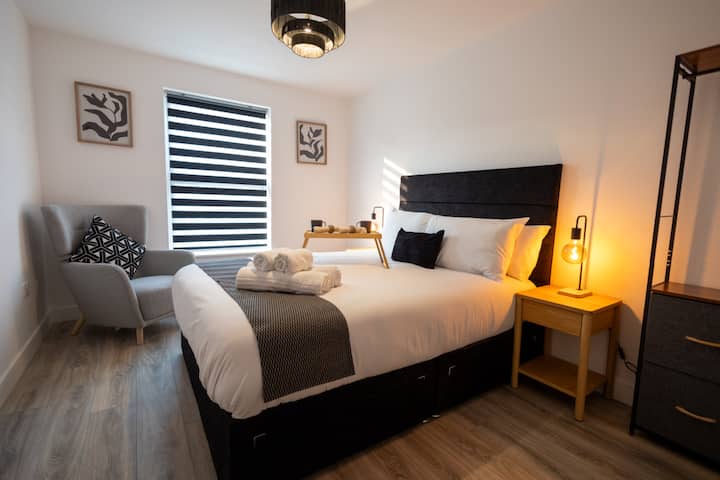 London/watford Amazing Location For Group 6 - Watford