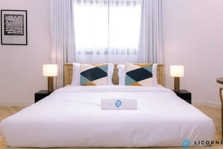 Sunset Beach Oasis: Stylish Private Room - Dubai