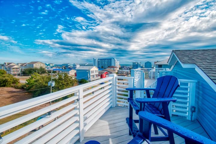 Spacious, High End Home With Rooftop Deck For Ocea - Carolina Beach, NC