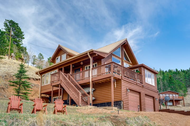 Lakefront Divide Cabin W/ Game Room! - Woodland Park, CO