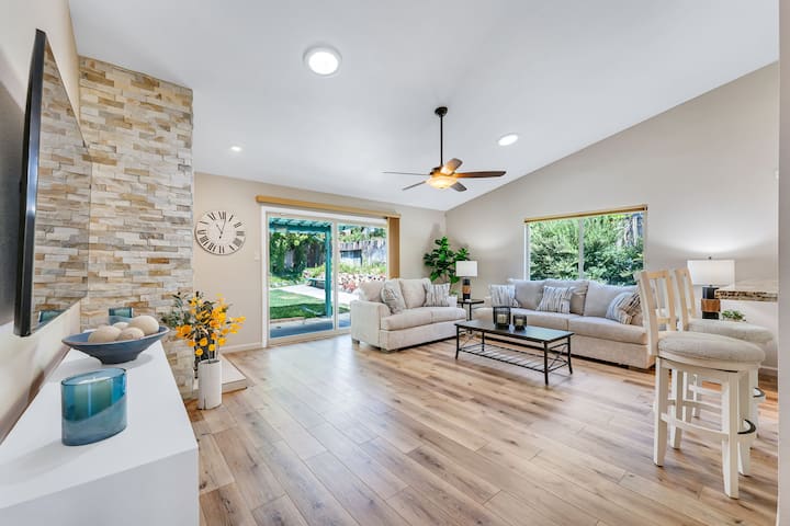 3-bedroom/2 Bath/7 Beds/sleeps11/4tvs - Reno