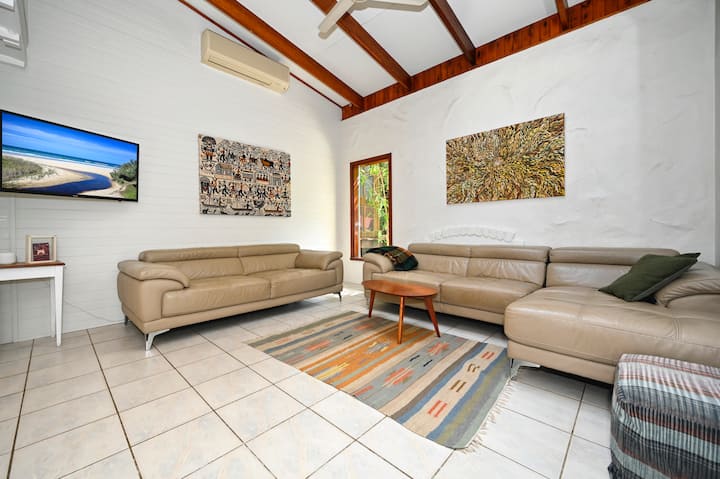 Nature Retreat | Pool, Rainforest & Beach - Coolum Beach