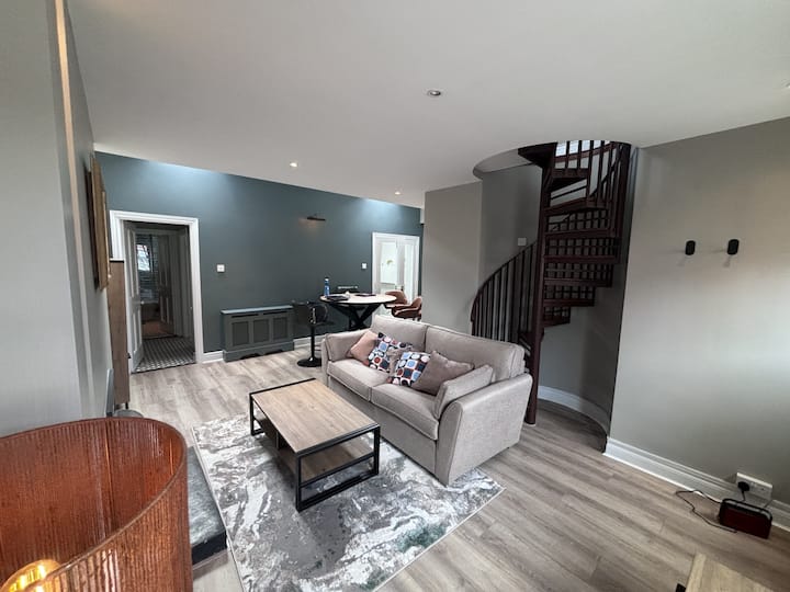 Fabulous Donnybrook Cottage - Dublin