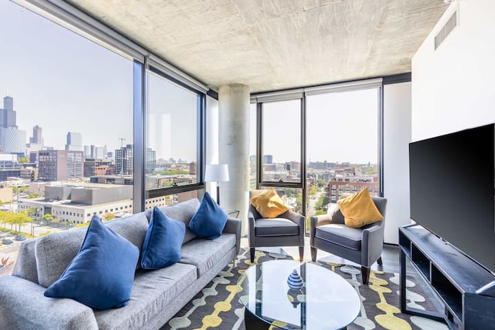 Glass Views, 2 King Bed Perfect City Escape - Chicago