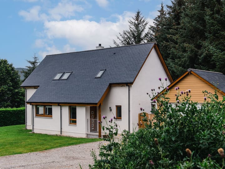 Springbank Lodge By Interhome - Loch Ness