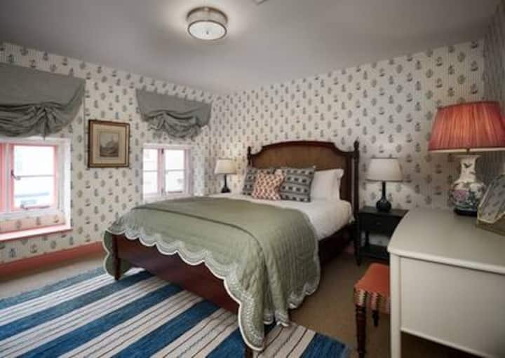 Townhouse By The Old Bell Hotel -68 Abbey Row - Tetbury