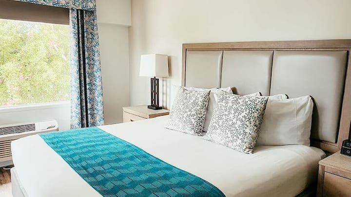Cozy Waterfront Stay Perfect For Couple Escape - Key Largo, FL