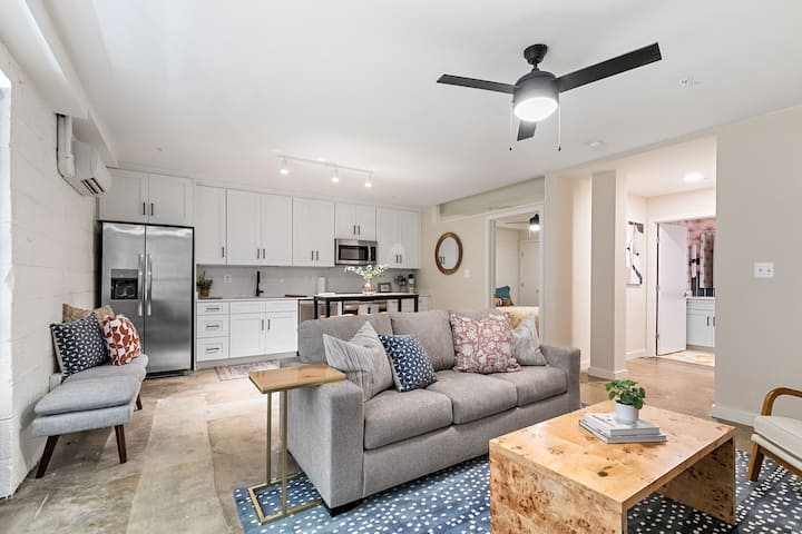 Spacious 2-bedroom In Forest Hill With Parking - Richmond, VA