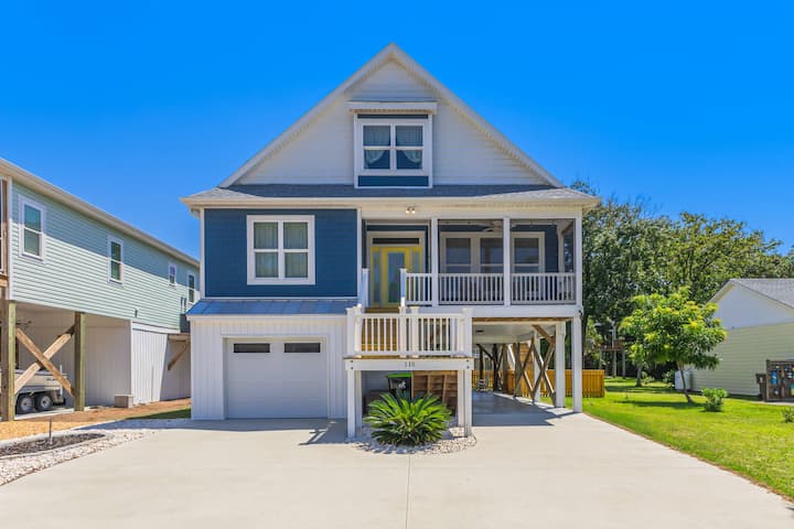 Great Location Near Beach, Walk To Shops & Food - Oak Island, NC