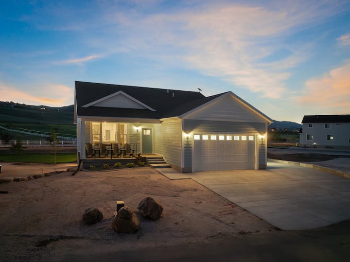 Sleeps 22, Hot Tub, Ideal Beach, Paddle Boards! - 加登