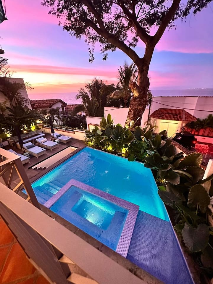 New Luxury Villa W/ Chef & 6 Suites Conchas Chinas - Puerto Vallarta
