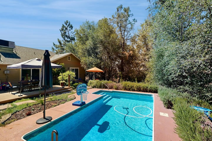 Relaxing Home With Pool And Hot Tub - Copperopolis, CA
