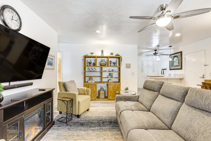 Oceanside Condo W/ Pool & Hot Tub Access! - Oceanside, Californie