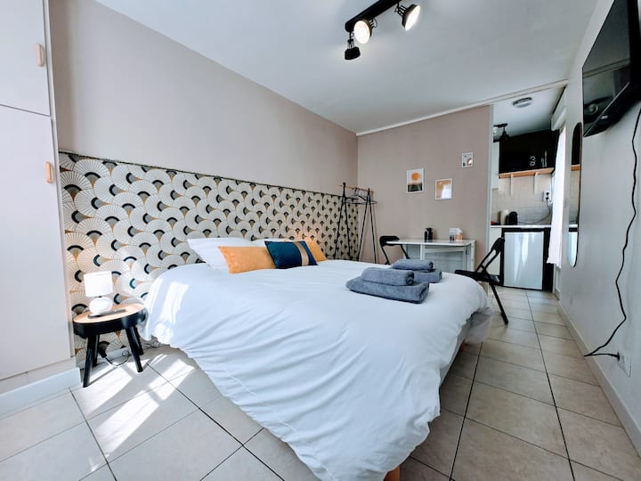 Studio Rez De Chaussée, Extérieur, Cœur De Ville - Auxerre