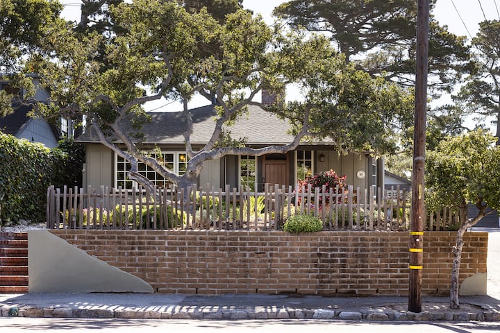 Casa Siesta - Carmel-by-the-Sea, CA