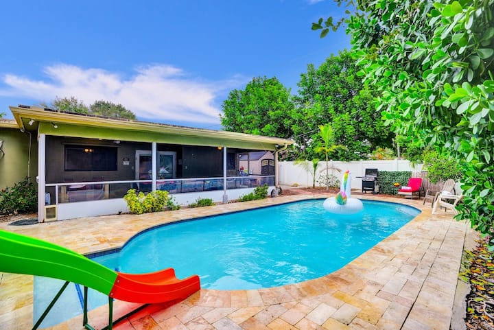 Heated Pool & Slide-4bd Villa - Boca Ratón, FL