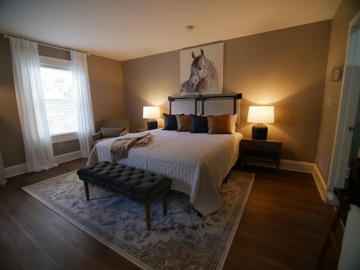 The Capitol Inn Ocala Room - King Bed - Tallahassee, FL