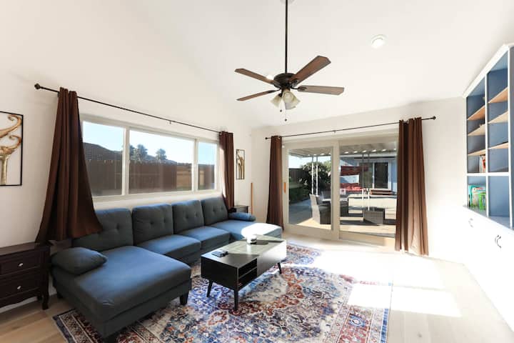 Pristine Poway Retreat - Poway, CA