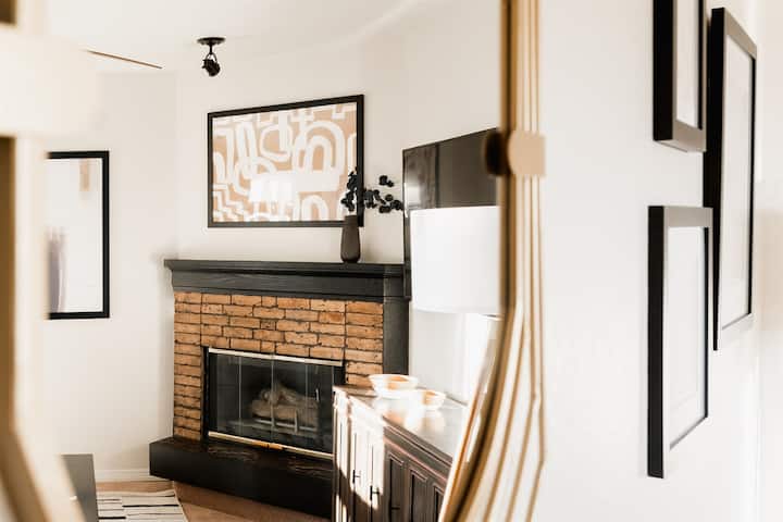 Dtc Modern One Bed, Comfort Meets Convenience - Centennial, CO