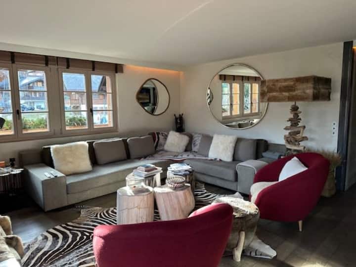 Warm And Spacious Chalet Surrounded By Greenery - Gstaad