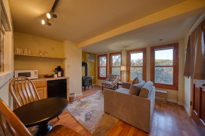 Downtown*edgewood Terr*piedmont - Eureka Springs, AR