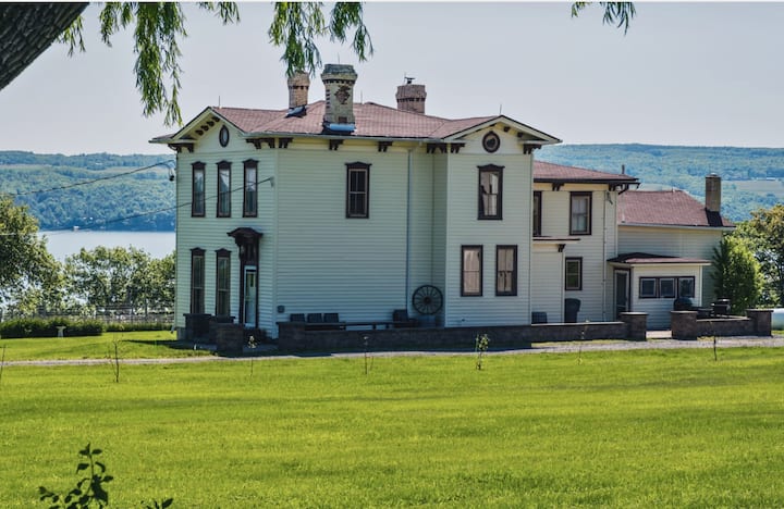 Sweet Farm Guesthouse On Seneca Lake - Seneca Lake, NY