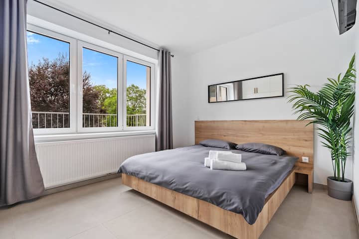 Room With Privat Bathroom In Walferdange - Luxembourg