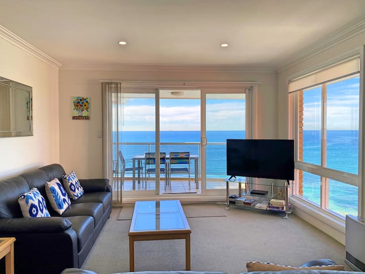 Gobsmacking Views 6, With Direct Beach Access - Cronulla