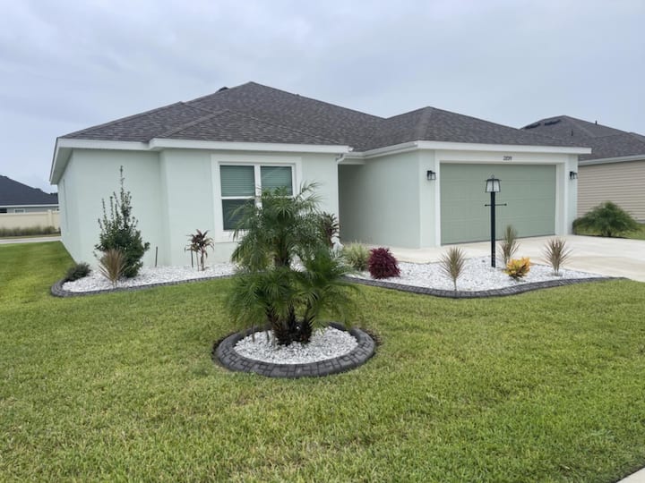 Richmond Retreat Home - The Villages, FL