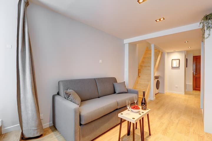 Tbs 252- Appartement En Mezzanine Au Cœur De Paris - Paris