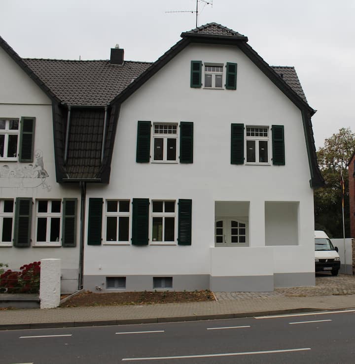 Haus Roy - Ferienwohnung Erdgeschoß (110377) - Zülpich