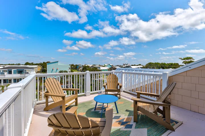 Puravita: Pet Friendly|ocean Views|rooftop Deck - Carolina Beach, NC