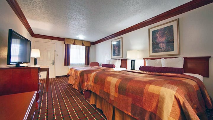 Decatur Stay: Two Queens At Scottish Inns, 2 Units - Decatur, TX