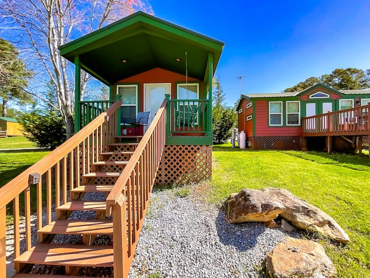 Premium Cabin-sleeps 4 - Lake Whelchel, SC