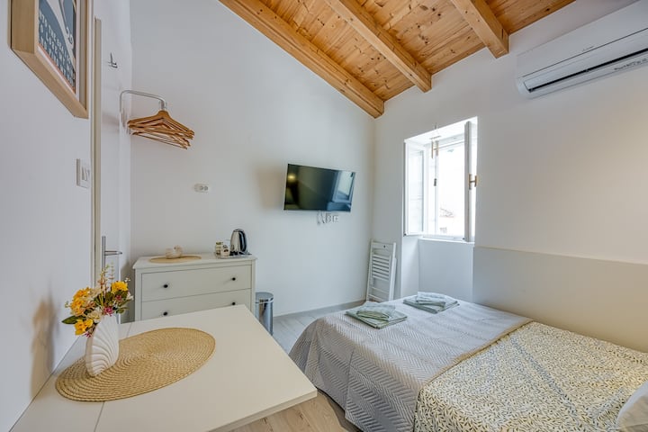 Lasta 25 Lošinj Town Twin Room - Happy.rentals - Mali Lošinj