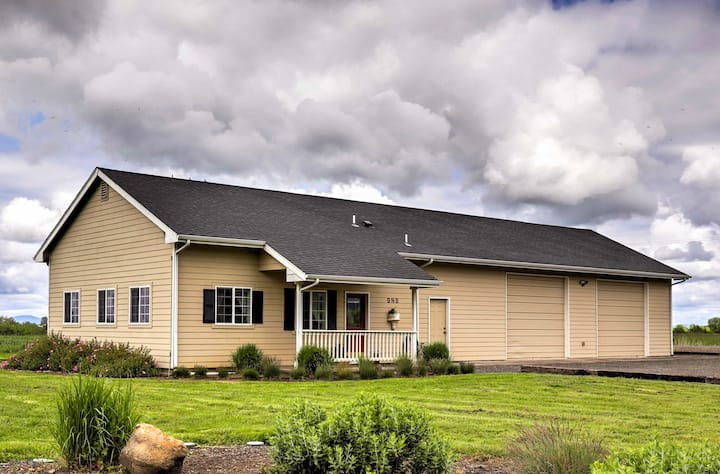 The Farm House On Mount Tom - Harrisburg, OR