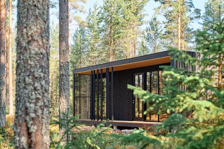 Japandi Forest Cabin | Digital Detox By Baltic Sea - Söderhamn