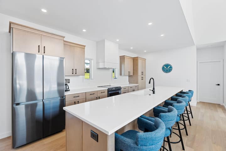 Lake Access | Stunning Views | Modern Design - Sampson State Park, Romulus