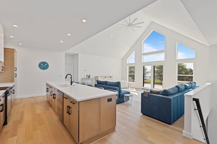 Lake Access | Stunning Views | Modern Design - Seneca Lake, NY