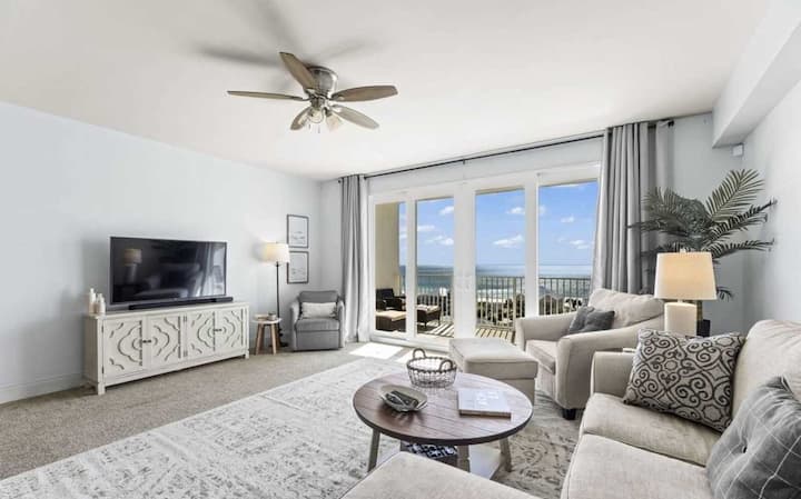 Elegant Condo W/ Gulf View & Free Daily Activities - Panama City Beach, FL