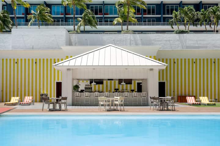 Hideaway In Miami | Swimming. Spa. Near Beaches. - Miami, FL