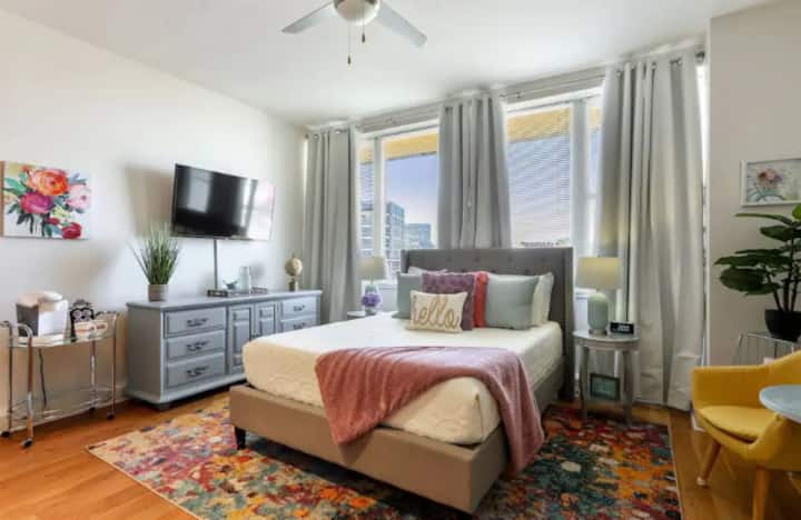 Studio 2 Blks 2 Bourbon/quarter W/rooftop Pool/gym - New Orleans, LA
