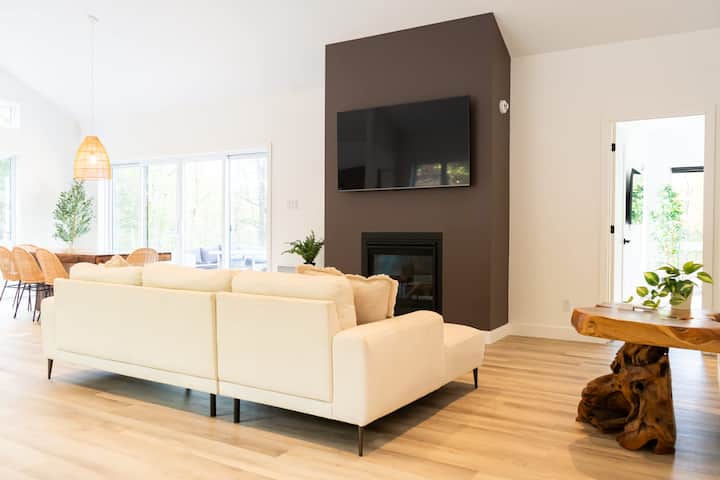 Le Timothée|chalet Neuf Avec Spa Près De Tremblant - Quebec