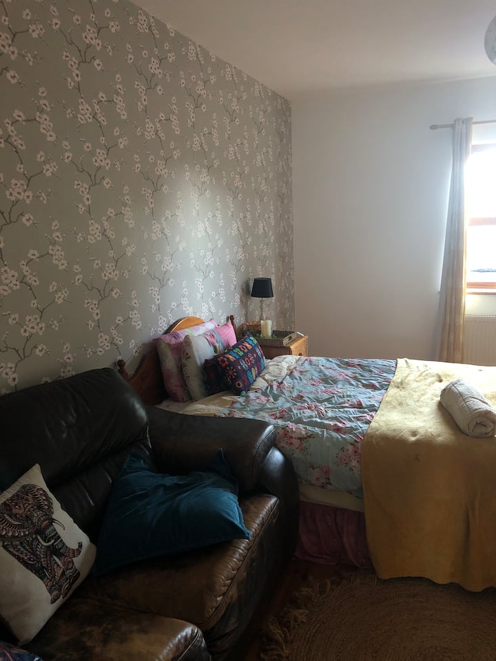 Lovly Bright Double Room - Ballina, Ireland