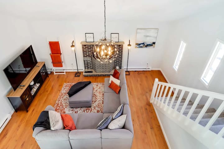 Family Fun At Casa Ledges - Mount Pocono, PA