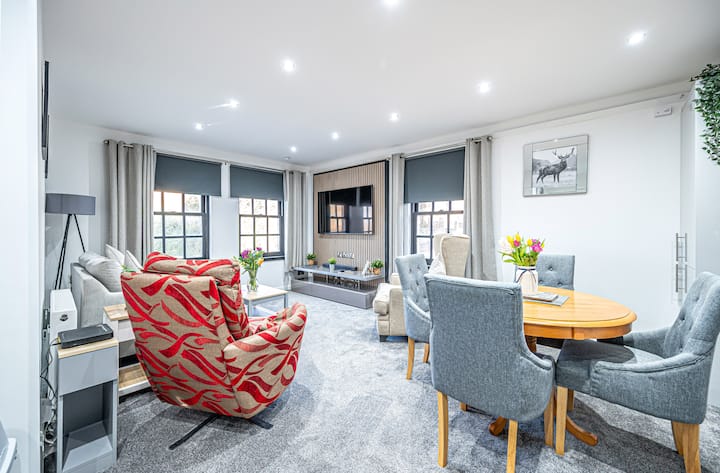 Super Prime Abbey + Free Parking By Tba - Dunfermline