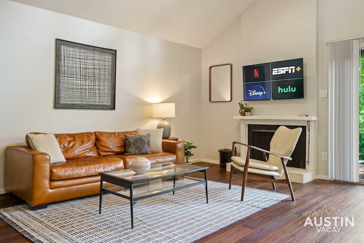 Comfortable Living In Atx | Private Deck + Office - オースティン, TX