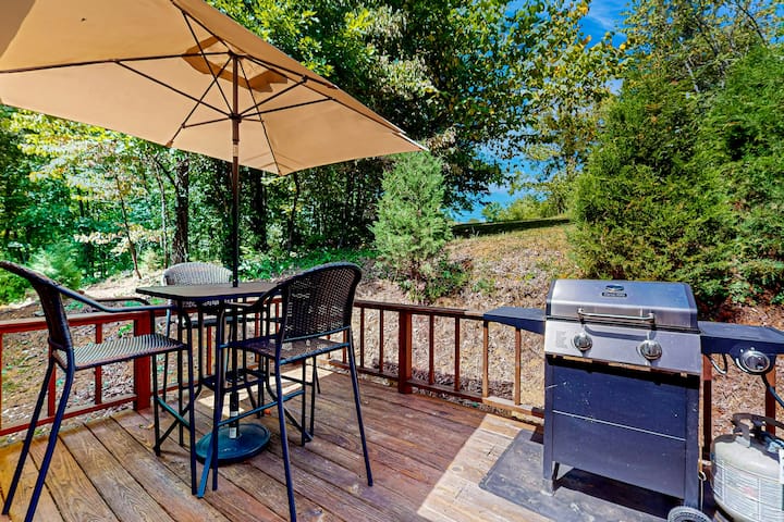 4br Home W/ Free Attraction Tickets, Close To Lake - Sevierville, TN