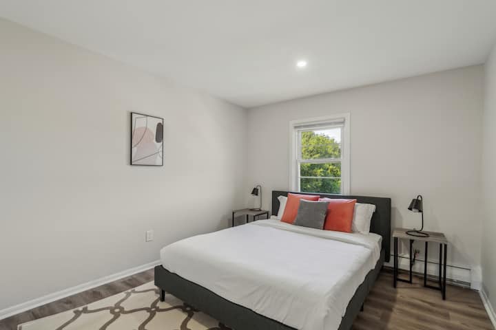 Pine Brook 124 I Modern Gem I Free Parking - Newark, DE